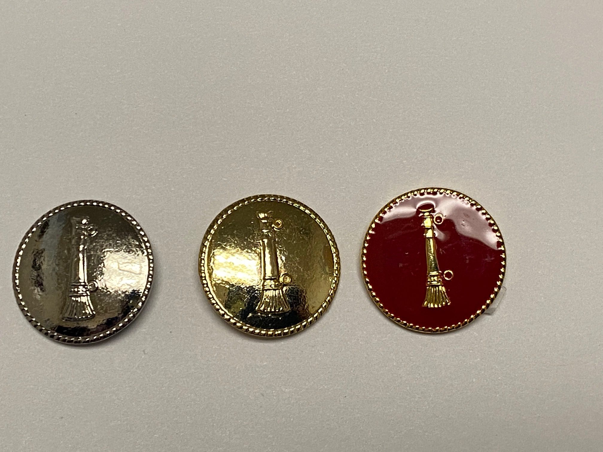 ONE PARALEL BUGLE ROUND - ER Badge